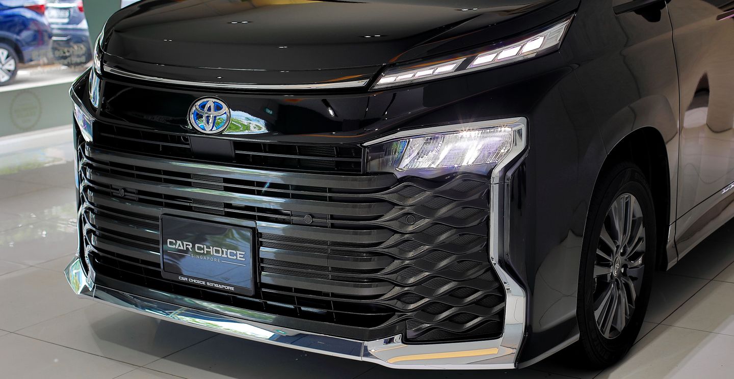 The New Toyota Voxy Hybrid | Car Choice Singapore