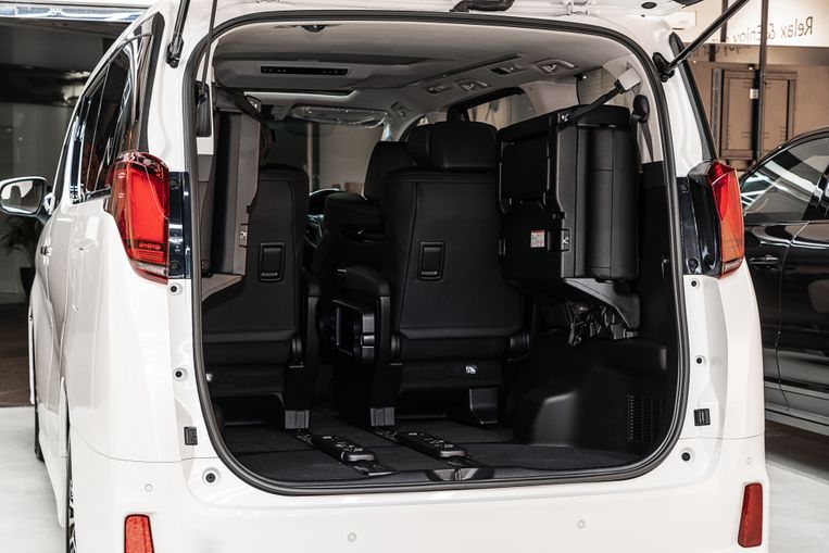 The New Toyota Alphard | Car Choice Singapore