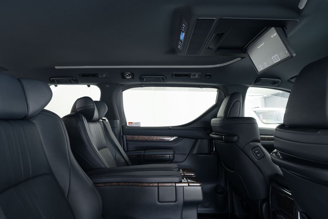 The New Toyota Alphard 3.5 Executive Lounge | Car Choice Singapore