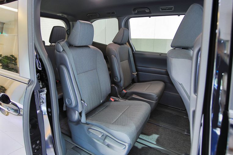 The New Toyota Voxy Hybrid | Car Choice Singapore