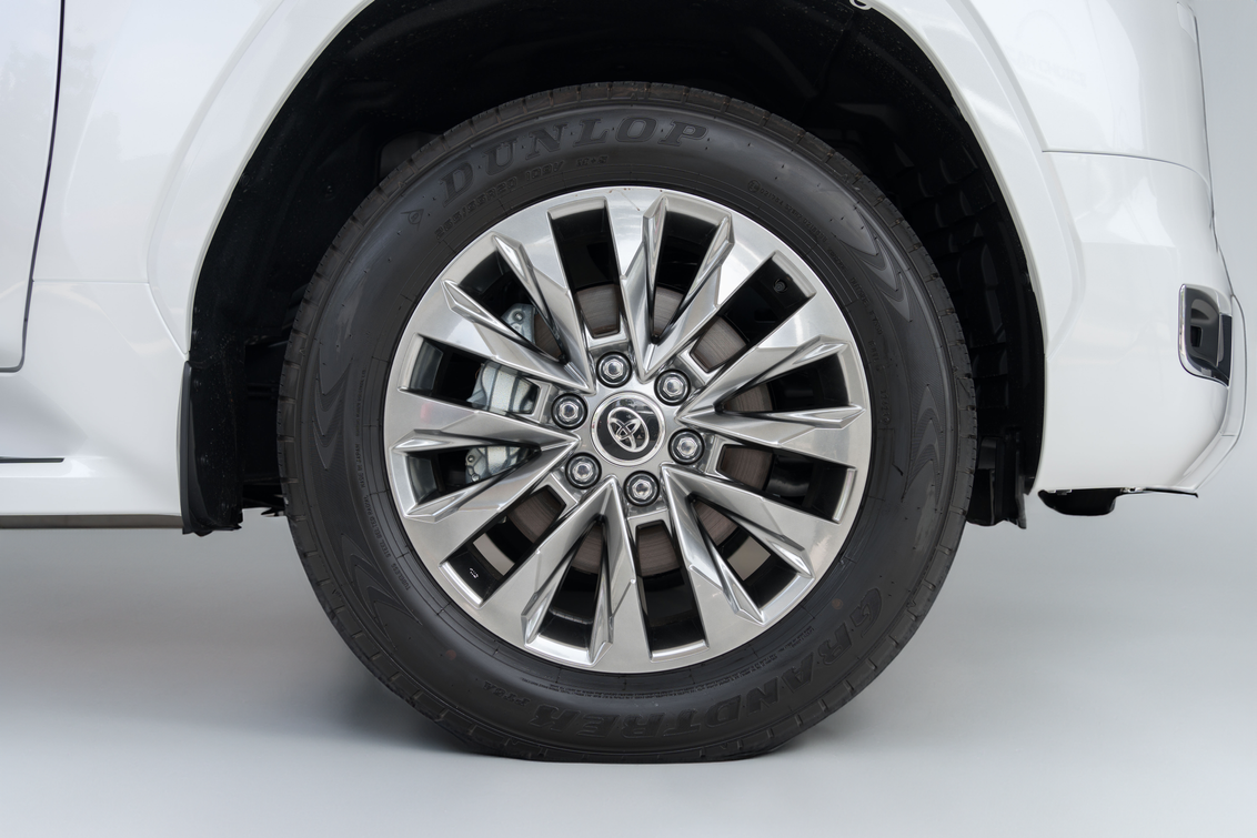 The New Toyota Land Cruiser ZX | Car Choice Singapore