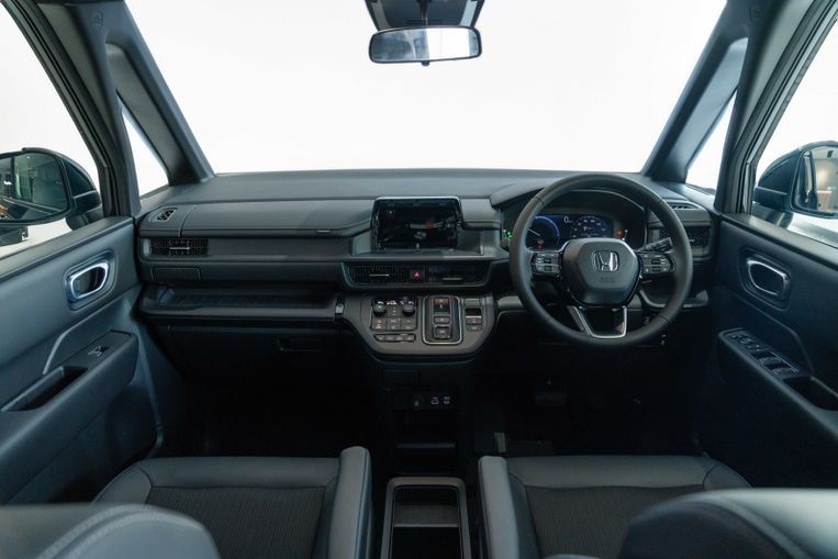 The New Honda Stepwagon eHev Spada | Car Choice Singapore