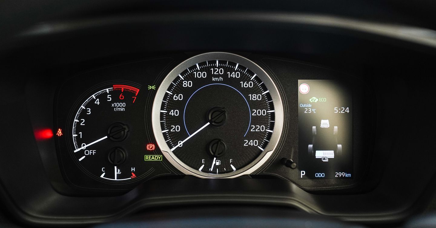 The New Toyota Corolla Saloon Hybrid | Car Choice Singapore