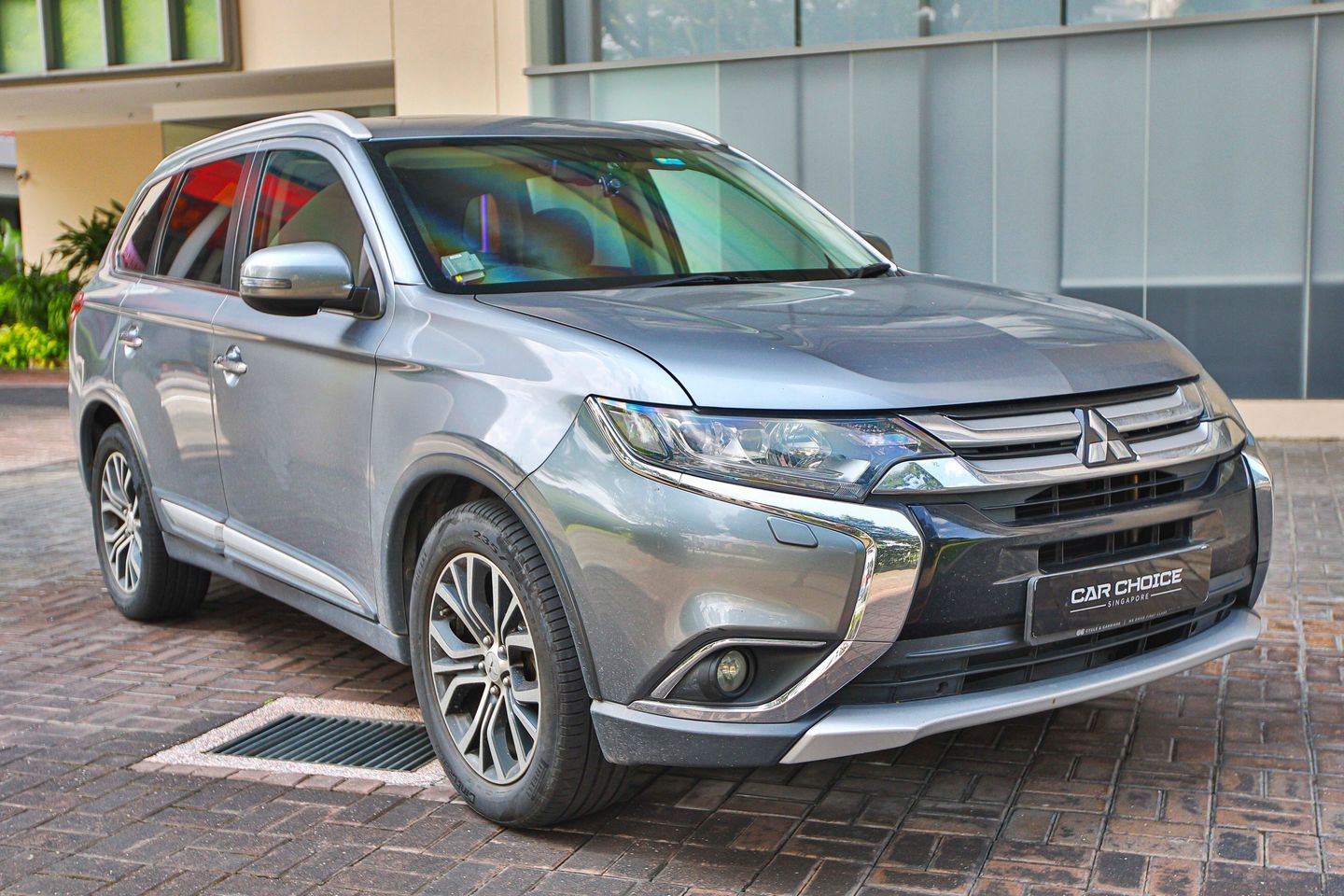 Certified Pre-Owned Mitsubishi Outlander 2.4A Sunroof | Car Choice Singapore