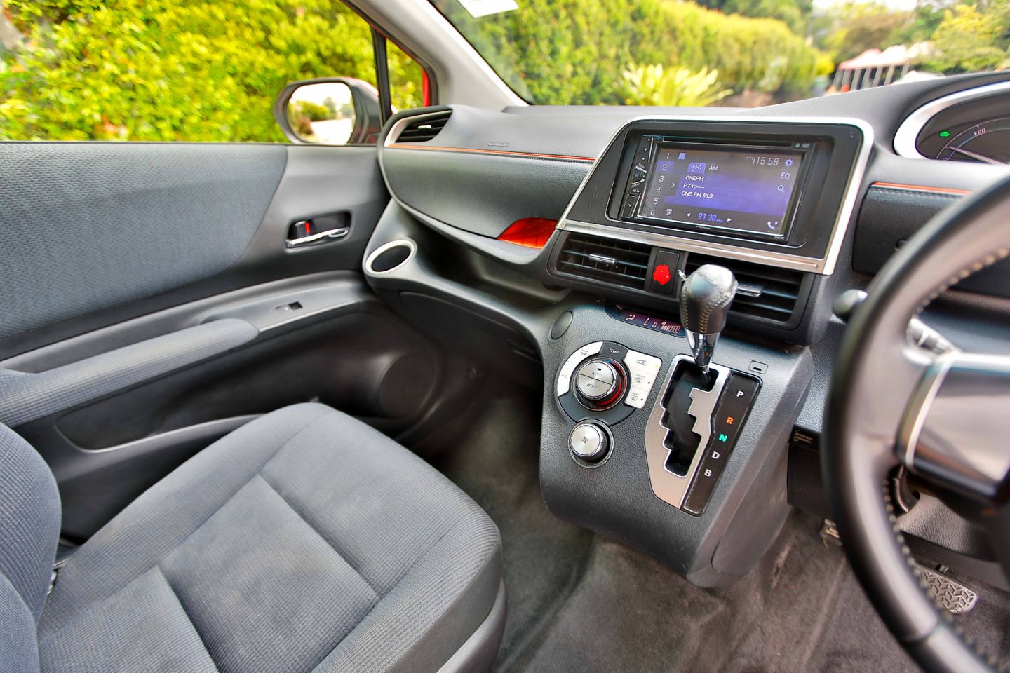 Certified Pre-Owned Toyota Sienta Hybrid 1.5 G | Car Choice Singapore