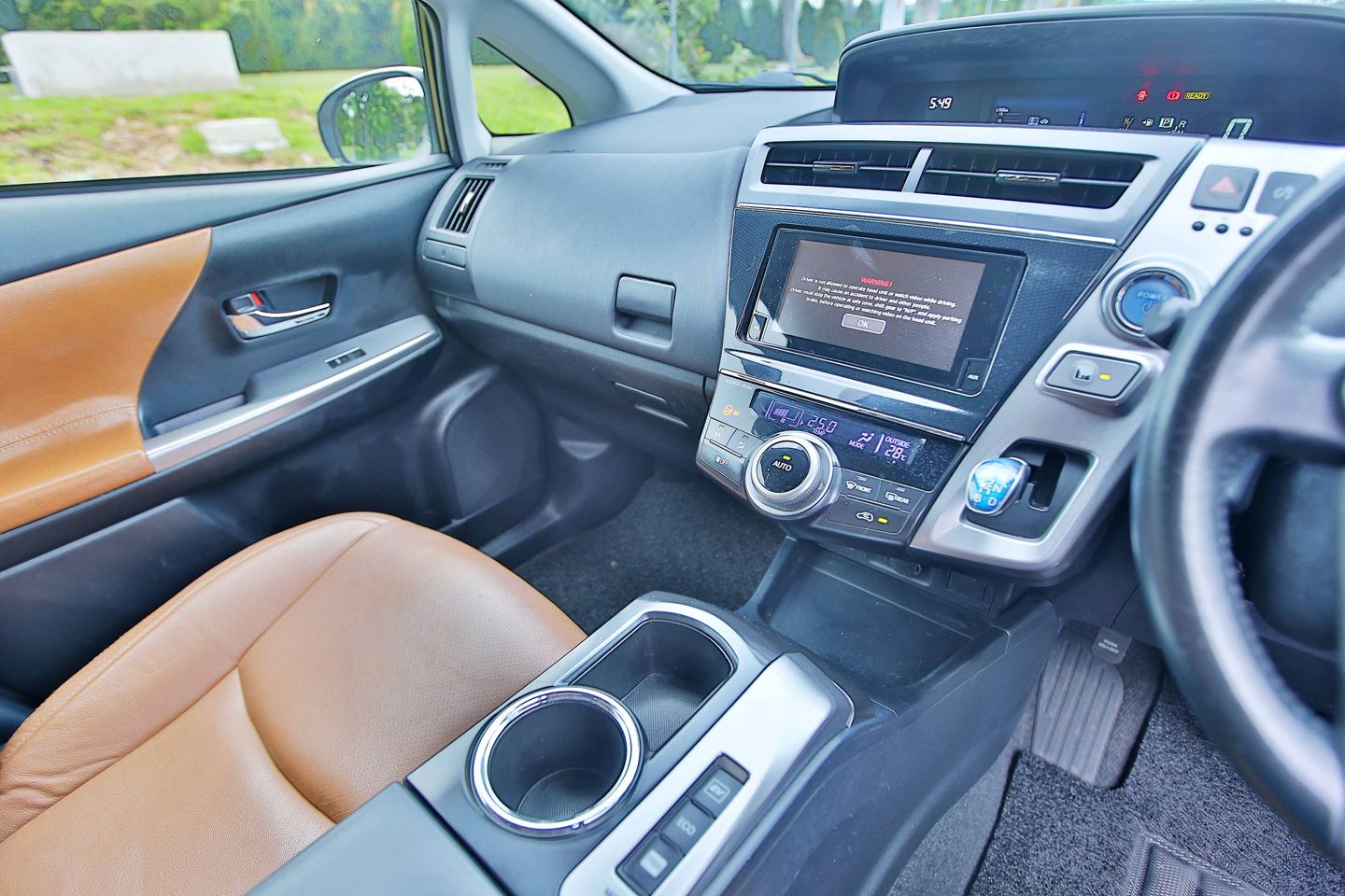 Certified Pre-Owned Toyota Prius Plus Hybrid 1.8 | Car Choice Singapore