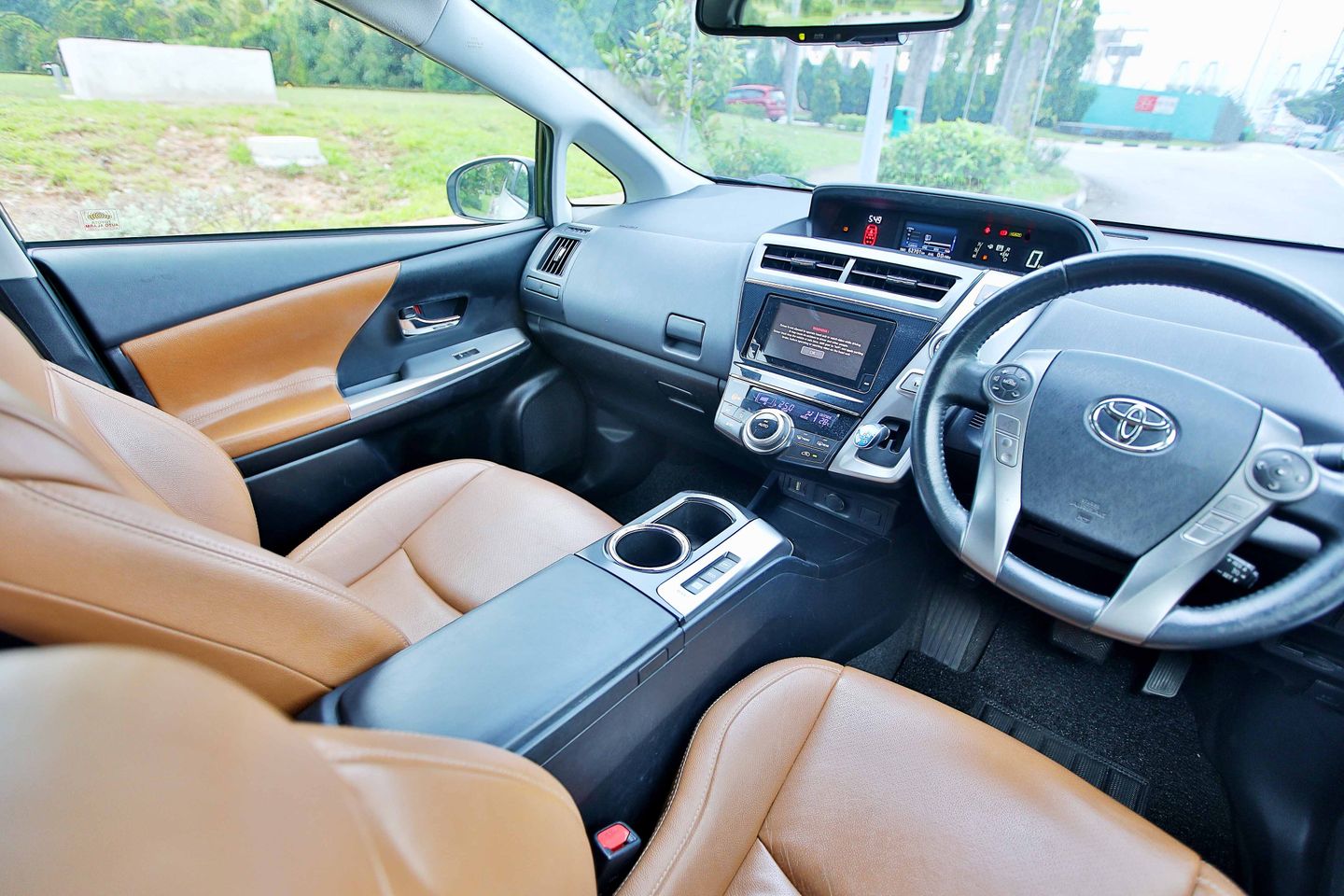 Certified Pre-Owned Toyota Prius Plus Hybrid 1.8 | Car Choice Singapore