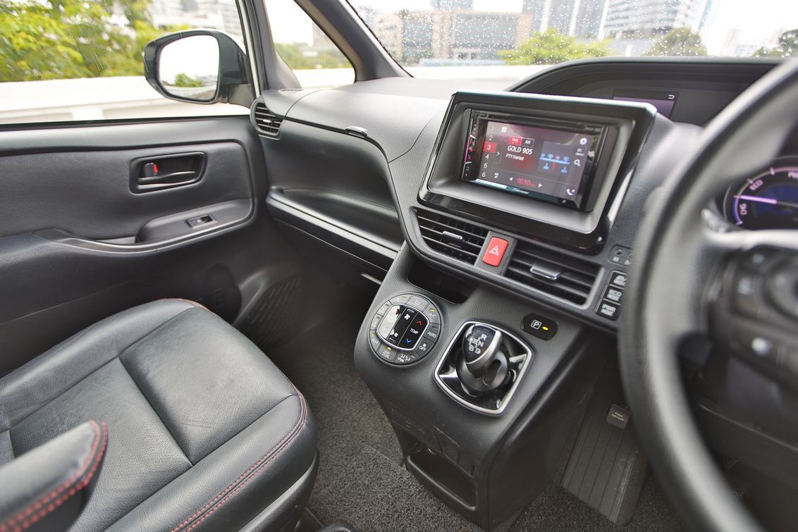 Certified Pre-Owned Toyota Noah Hybrid 1.8A X | Car Choice Singapore