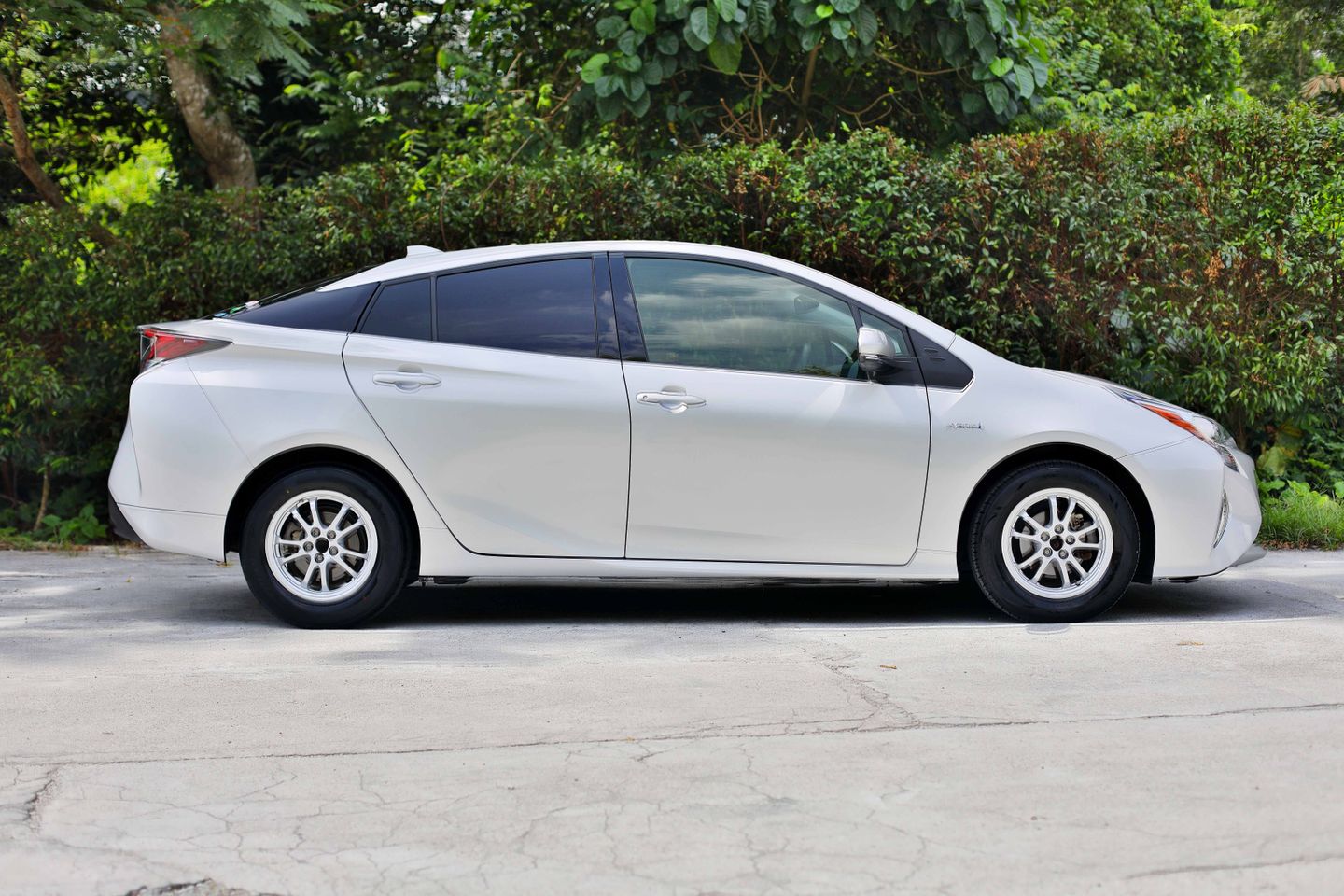 Certified Pre-Owned Toyota Prius Hybrid 1.8 S | Car Choice Singapore