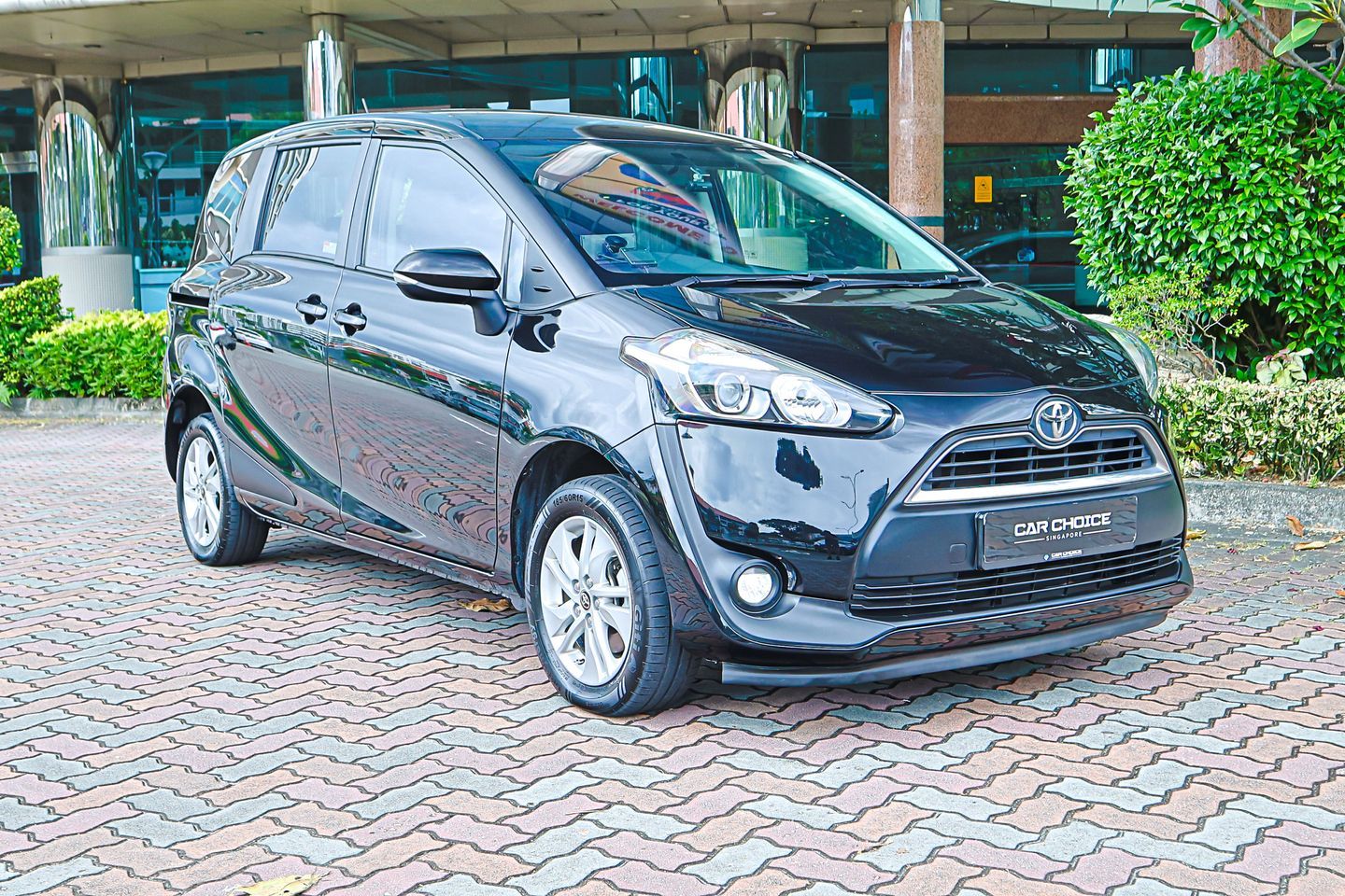 Certified Pre-Owned Toyota Sienta 1.5A Standard | Car Choice Singapore