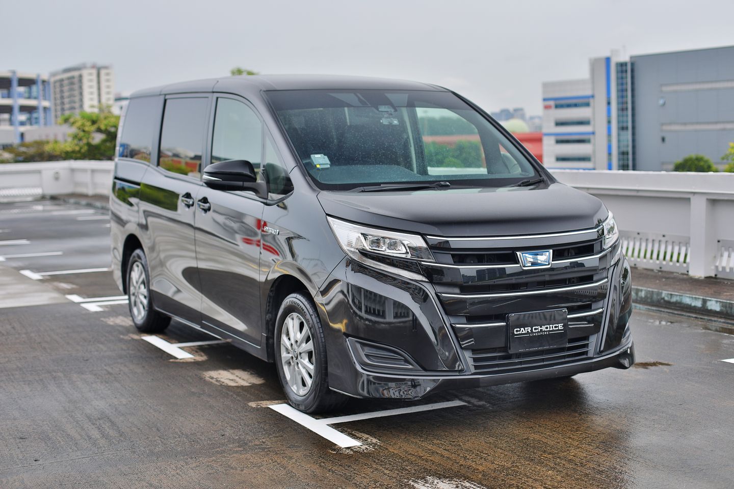 Certified Pre-Owned Toyota Noah Hybrid 1.8A X | Car Choice Singapore
