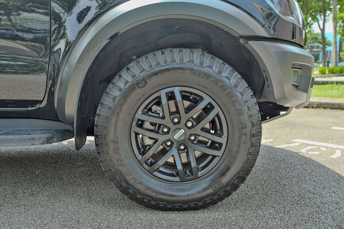 Certified Pre-Owned Ford Ranger Raptor Double-Cab 2.0A EcoBlue | Car ...