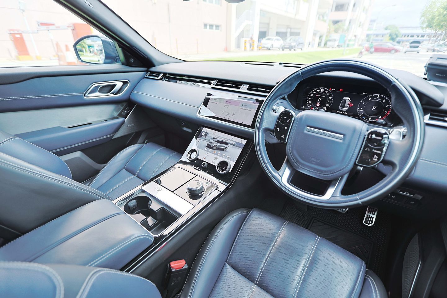 Certified Pre-Owned Land Rover Range Rover Velar 2.0A Si4 R-Dynamic HSE ...