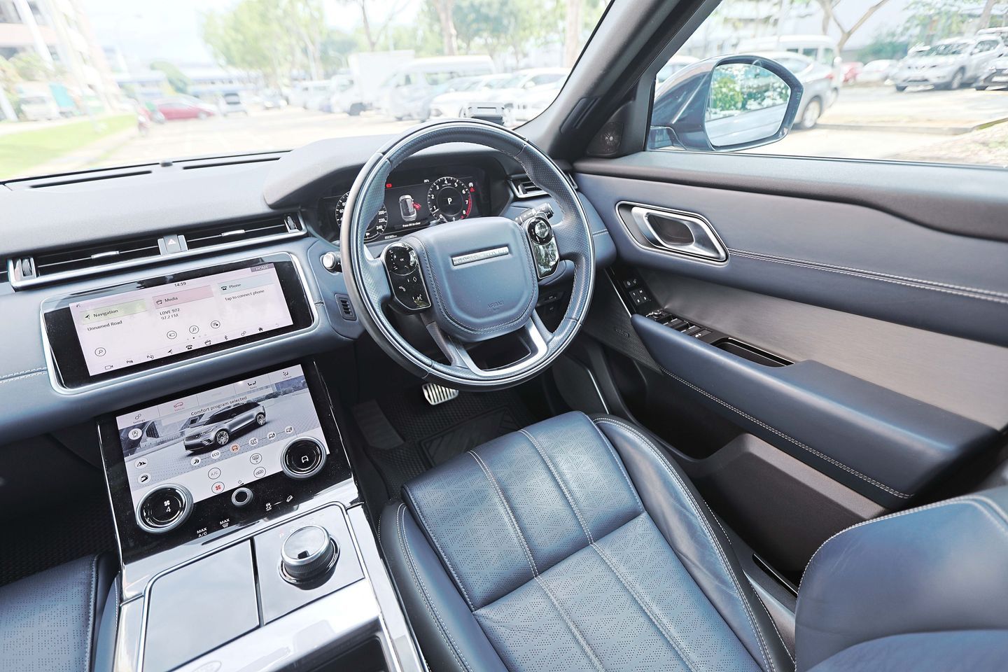 Certified Pre-Owned Land Rover Range Rover Velar 2.0A Si4 R-Dynamic HSE ...