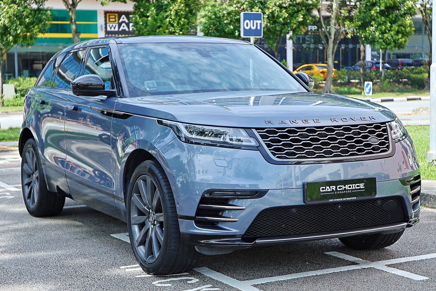 Certified Pre-Owned Land Rover Range Rover Velar 2.0A Si4 R-Dynamic HSE ...