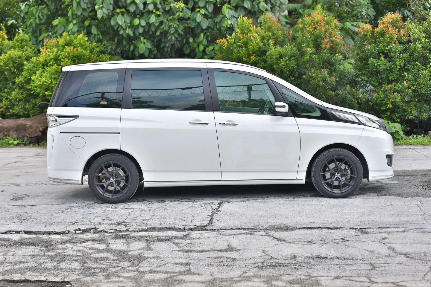 Certified Pre-Owned Mazda Biante 2.0A | Car Choice Singapore