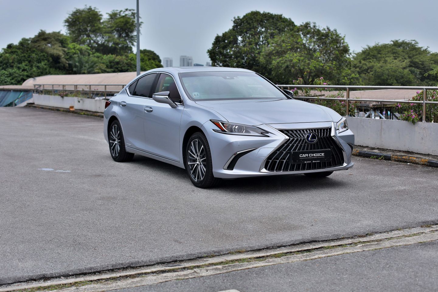 Certified Pre-Owned Lexus ES300h Executive Sunroof | Car Choice Singapore