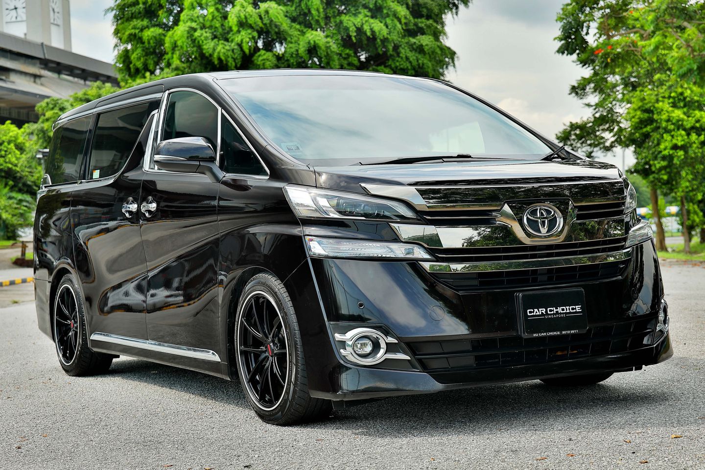 Certified Pre-Owned Toyota Vellfire 2.5 Sunroof | Car Choice Singapore