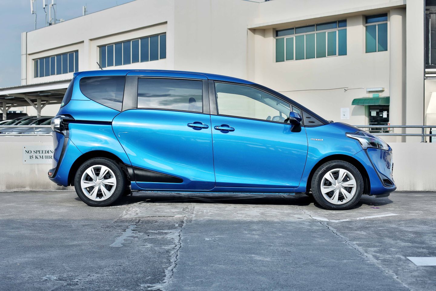 Certified Pre-Owned Toyota Sienta Hybrid 1.5 X | Car Choice Singapore
