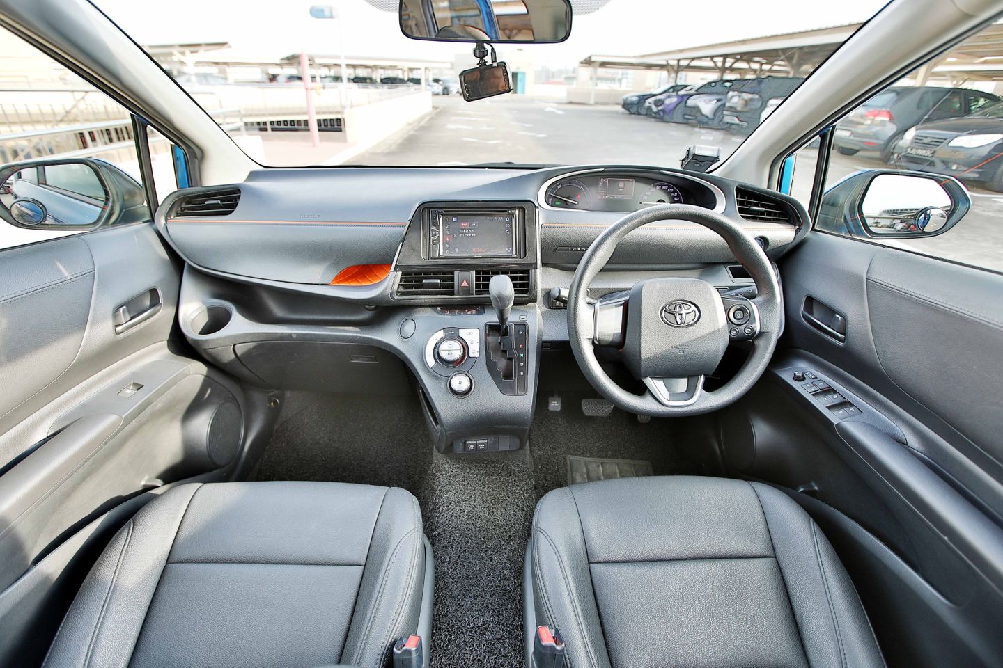 Certified Pre-Owned Toyota Sienta Hybrid 1.5 X | Car Choice Singapore