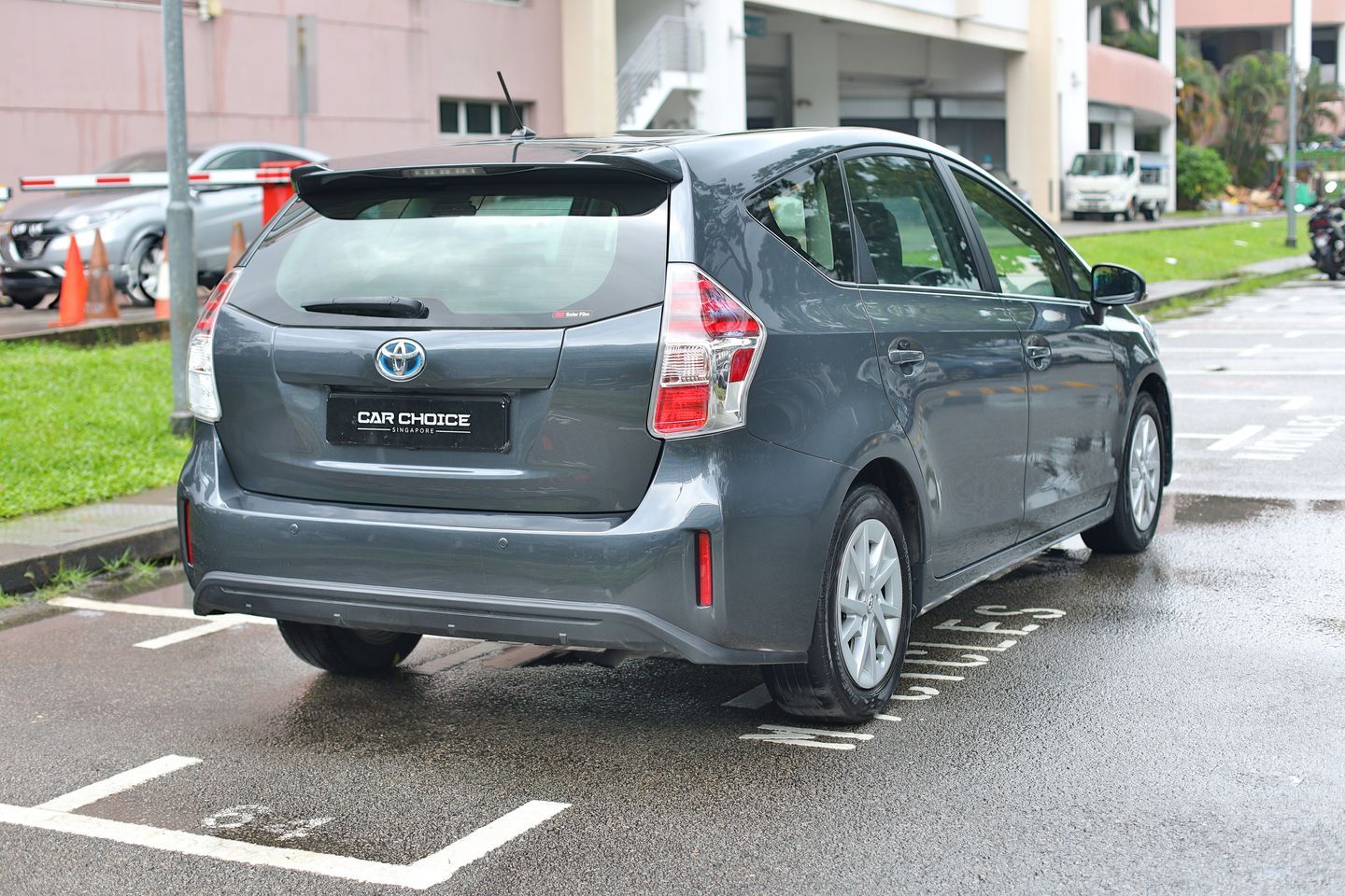 Certified Pre-Owned Toyota Prius Plus Hybrid 1.8A | Car Choice Singapore