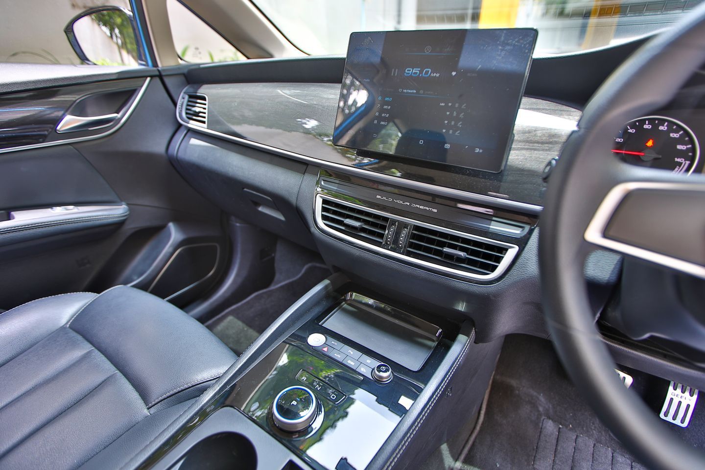 Certified Pre-Owned BYD e6 Electric | Car Choice Singapore