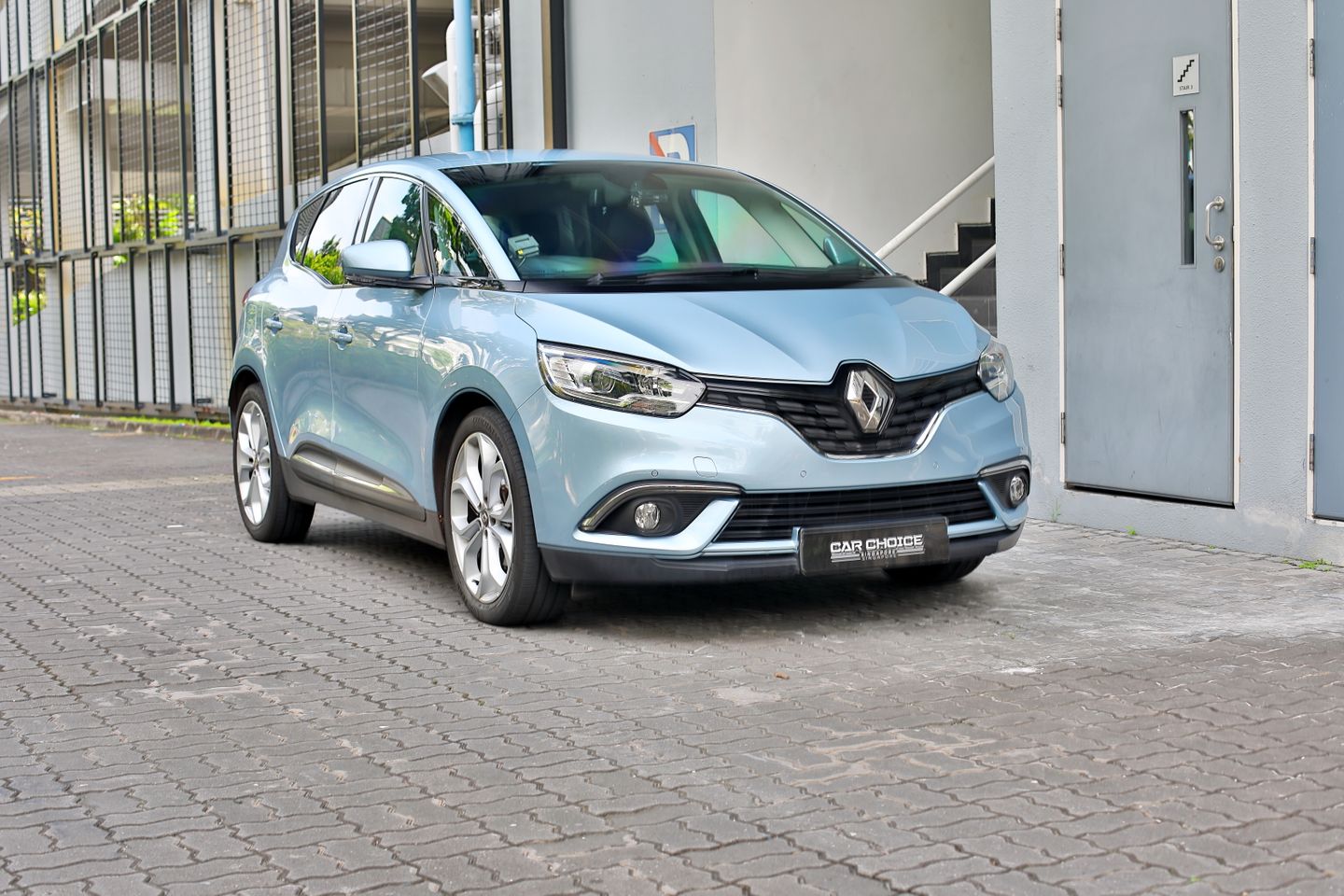Certified Pre-Owned Renault Scenic Diesel 1.5 dCi | Car Choice Singapore
